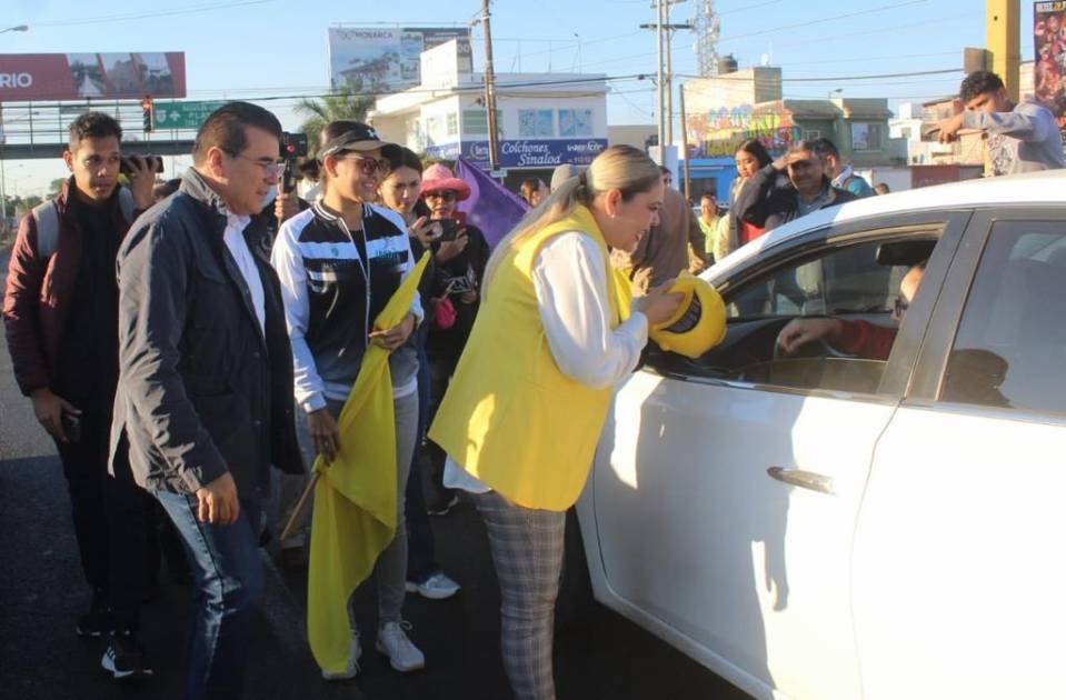 Salen el Alcalde de Mazatlán, asociaciones y funcionarios a botear para ...