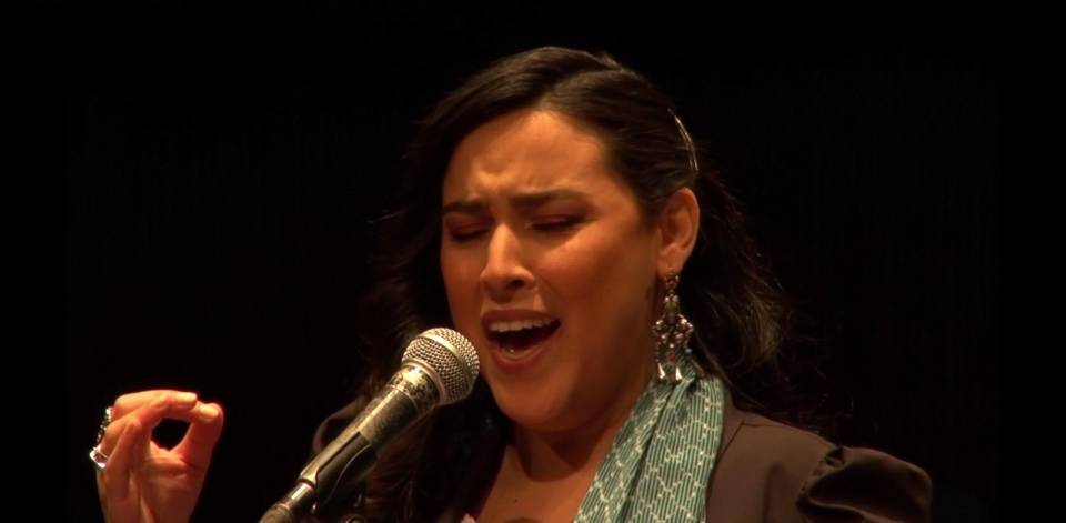 Emerge el canto latinoamericano en la voz de María Inés Ochoa